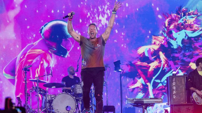 Woman from viral Coldplay jumbotron video speaks out: 'I made a bad ...