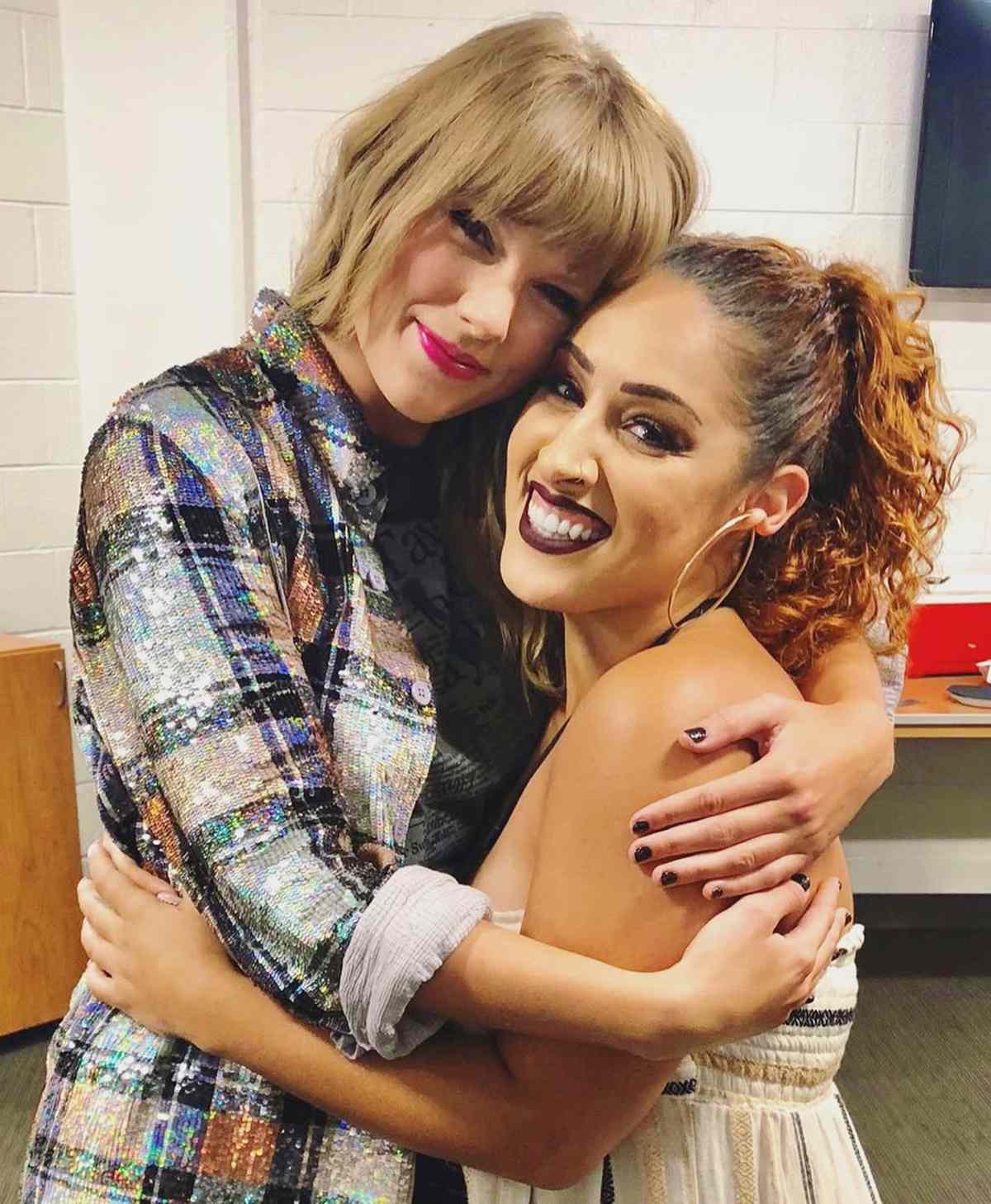 Taylor Swift backup singer got cancer diagnosis on Eras Tour. She ...