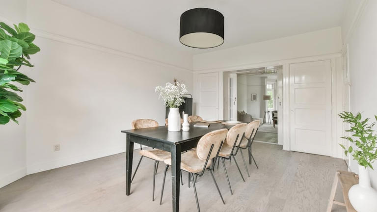 6 common mistakes when setting up the dining room