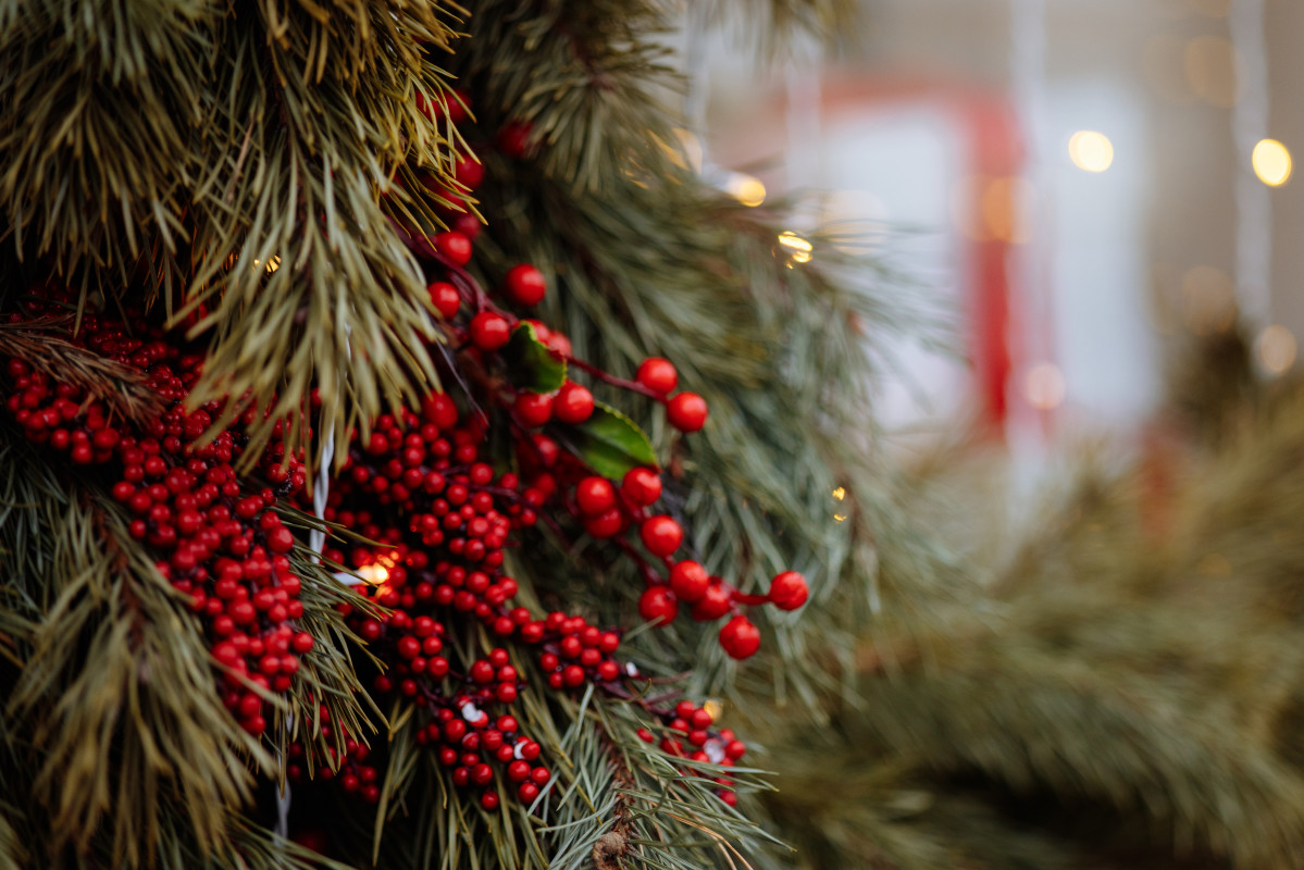 How to style those viral 'fluffy' garlands this Christmas season