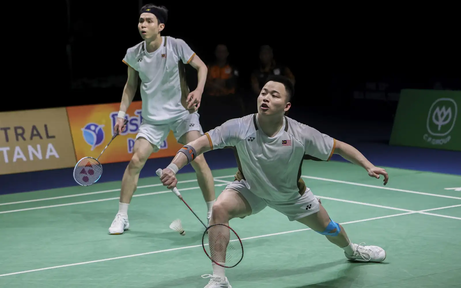 Aaron-Wooi Yik fall to young home pair at Indonesia Open