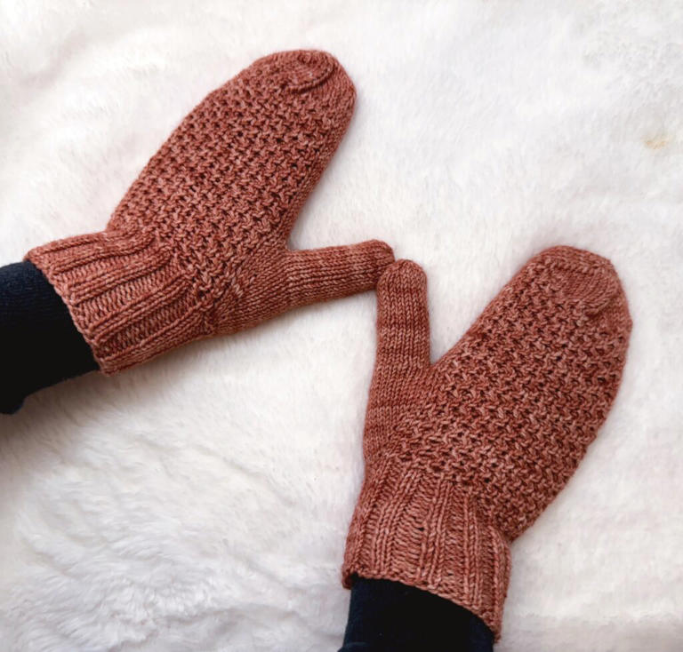 Ray of Honey Child's Mittens