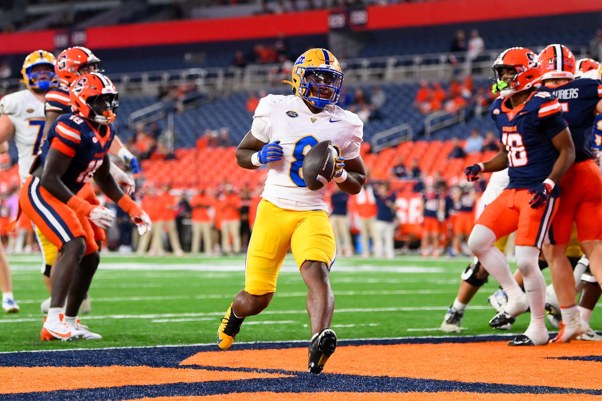 Tailback Juelz Goff leaving Pitt