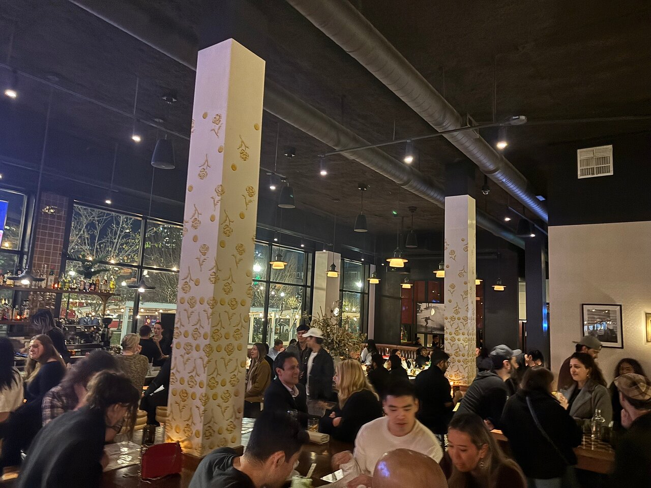Woman in viral footage accused of attacking SF restaurant staff ...