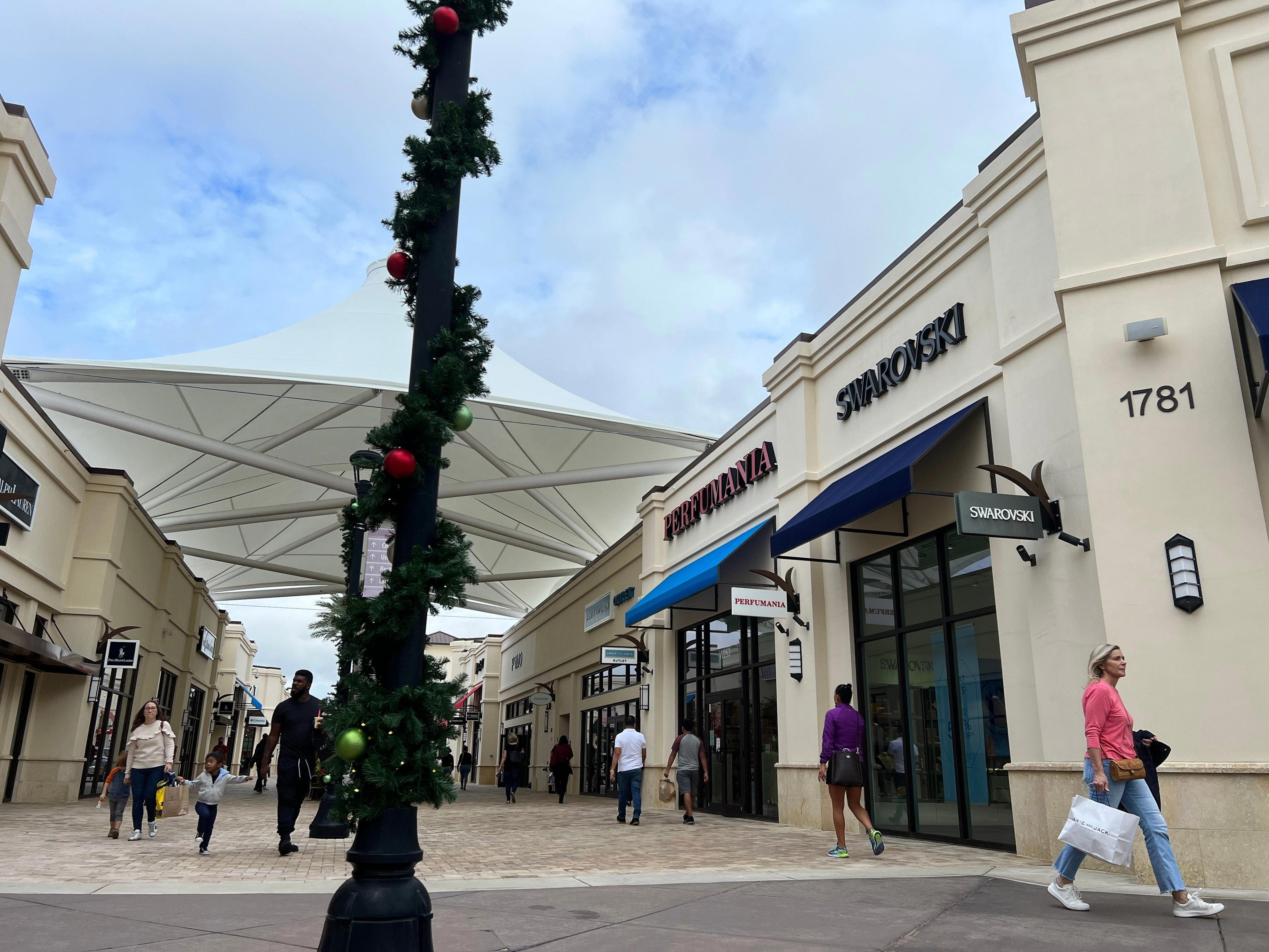 Holiday shopping: Tanger Outlets West Palm Beach stores and dining