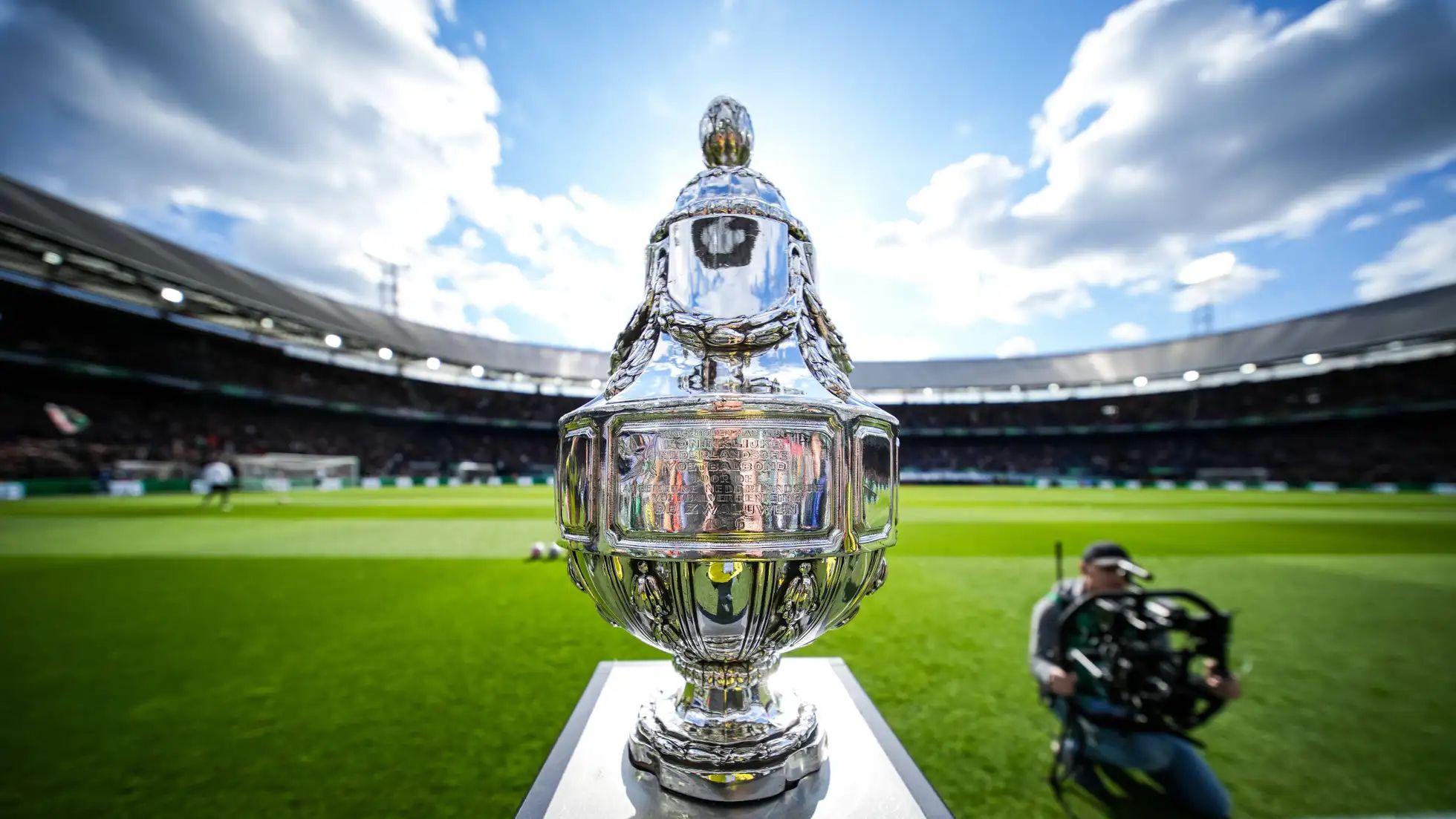 Loting KNVB Beker: Ajax gaat op bezoek bij AZ, PSV moet op kunstgras