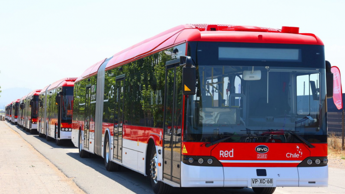 Este sábado empieza a operar la primera flota de buses eléctricos ...