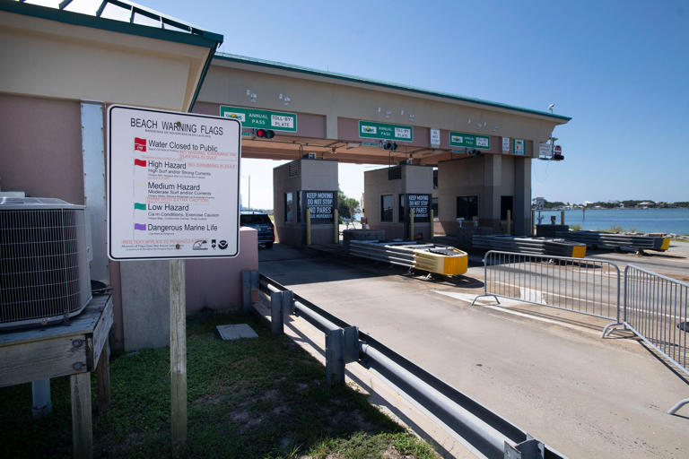 Project to replace Bob Sikes Toll Plaza begins in January