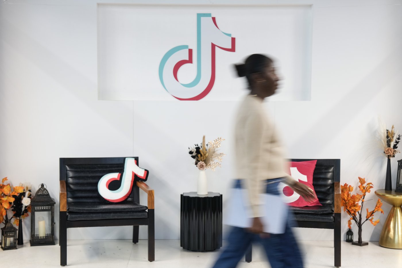 TikTok US joint venture won't impact Canadian users: cybersecurity expert