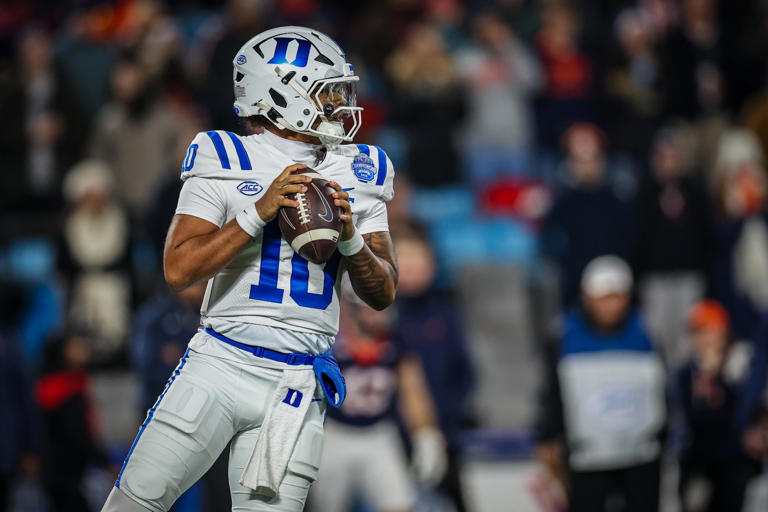 Duke QB Darian Mensah entering transfer portal, contract a sticky situation