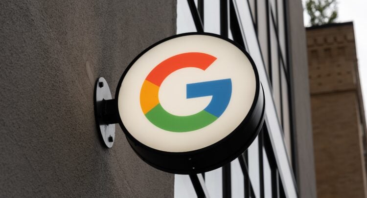 Google (GOOGL) turns to boomerang hires to land top AI talent