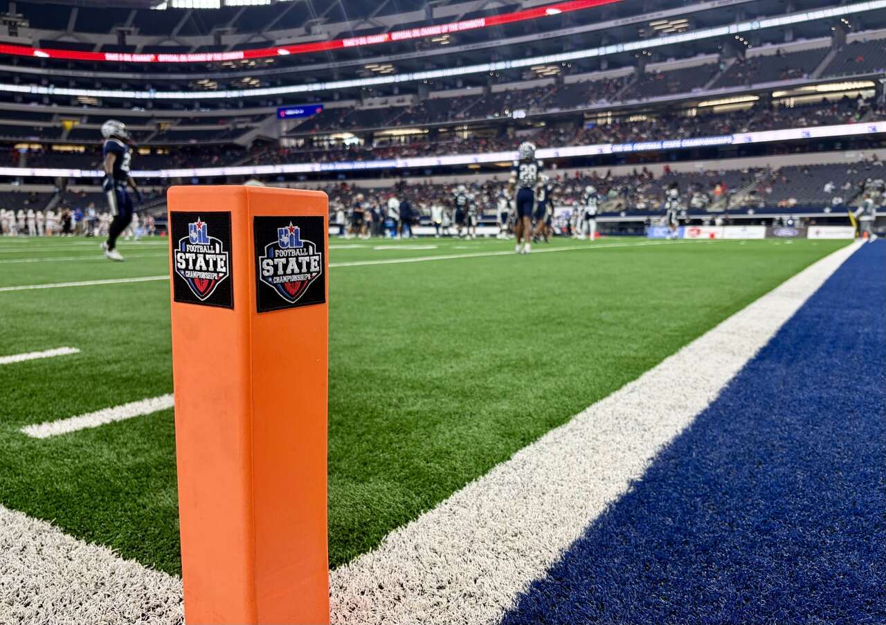 Live updates: West Orange-Stark plays Carthage for state title