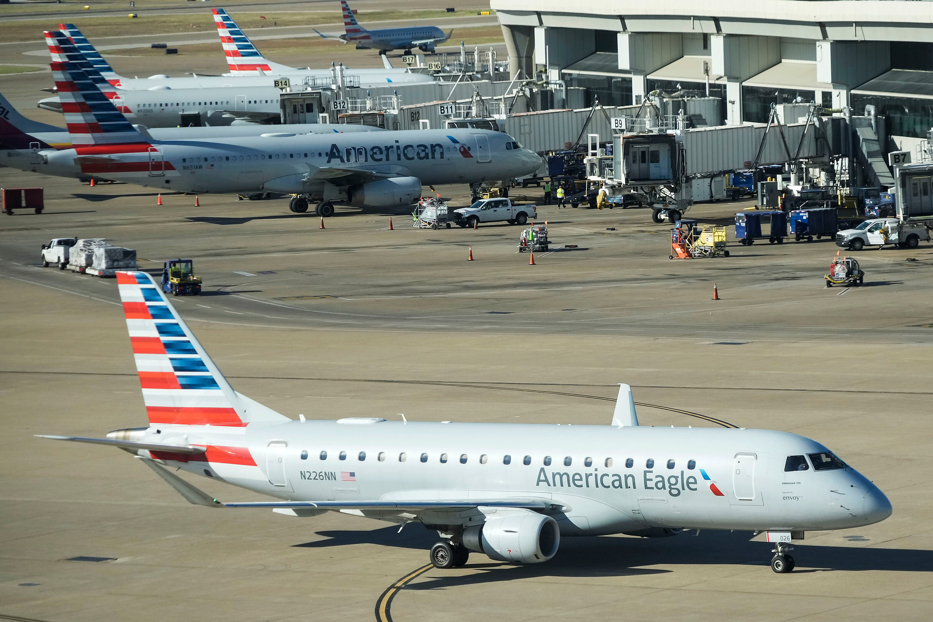 American Airlines is eliminating frequent flyer miles for basic economy ...