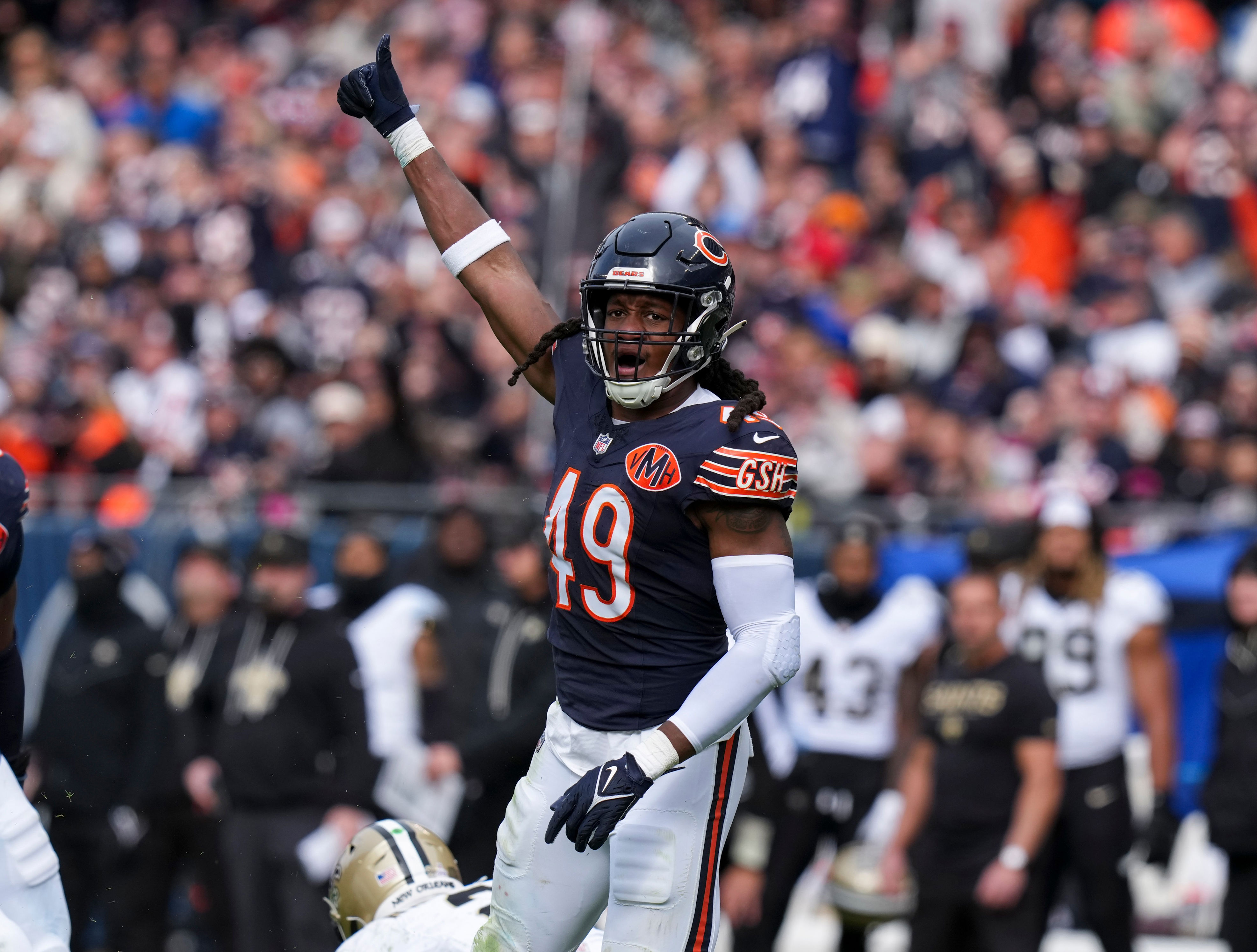 Chicago Bears activate Tremaine Edmunds