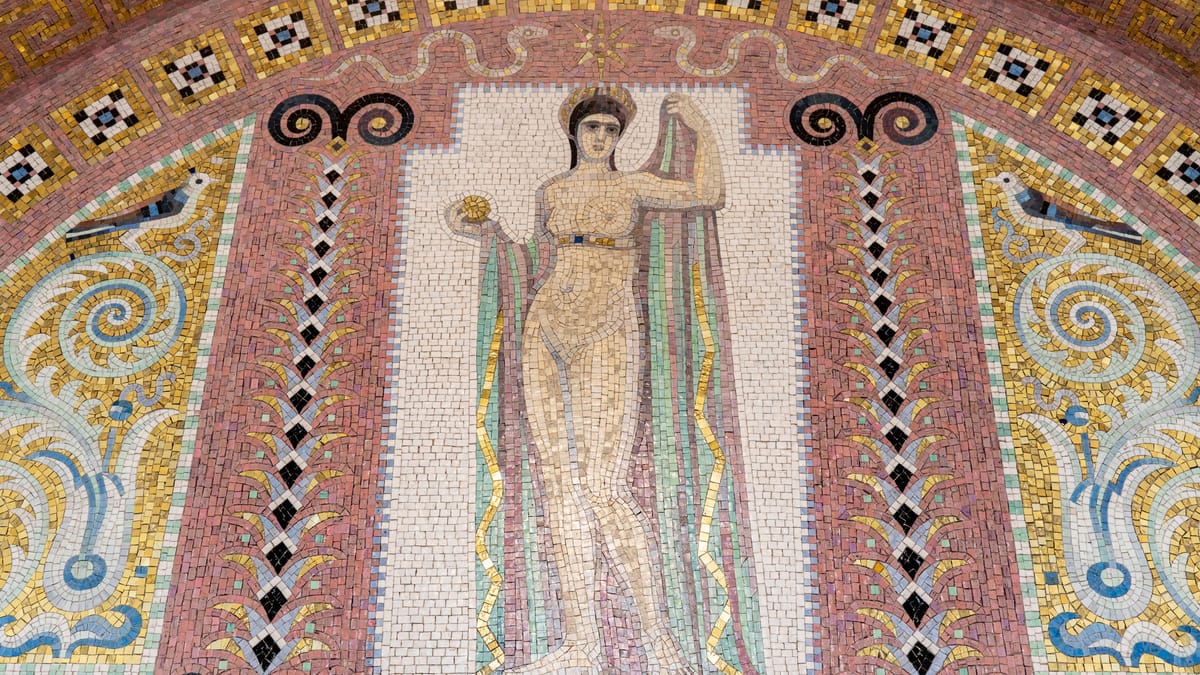 Jugendstil-Therme vor Frankfurts Haustür