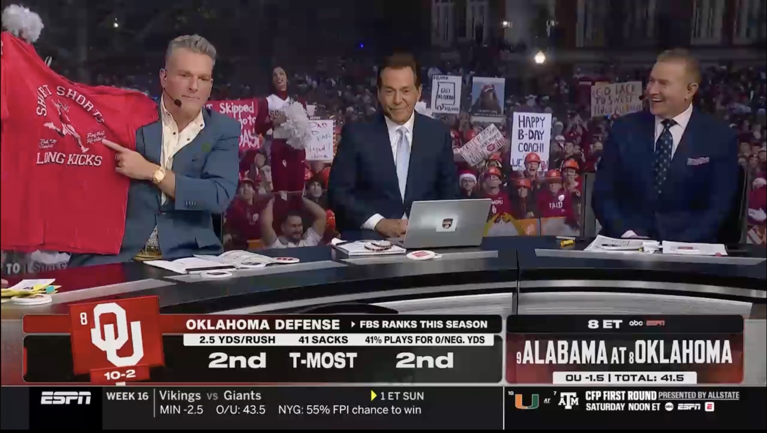 Kirk Herbstreit reacts to shirt mocking his viral comments