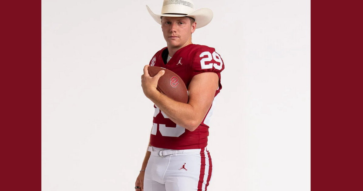 Oklahoma kicker Tate Sandell and his short shorts ready to take on Alabama