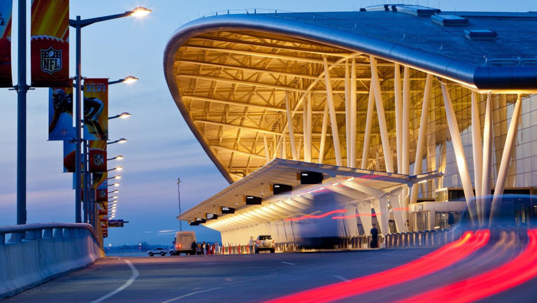 Delta adds nonstop flights for IU football fans heading to Miami