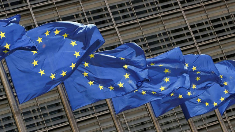 Κομισιόν σε Τραμπ για τους δασμούς: «Θα διατηρήσουμε ανοιχτές τις ...