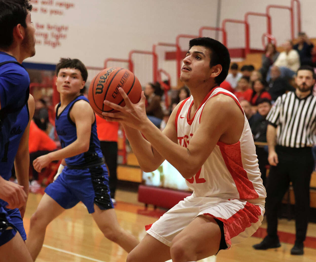 Fabian Manzanarez steps up as Martin’s closer, go-to scorer