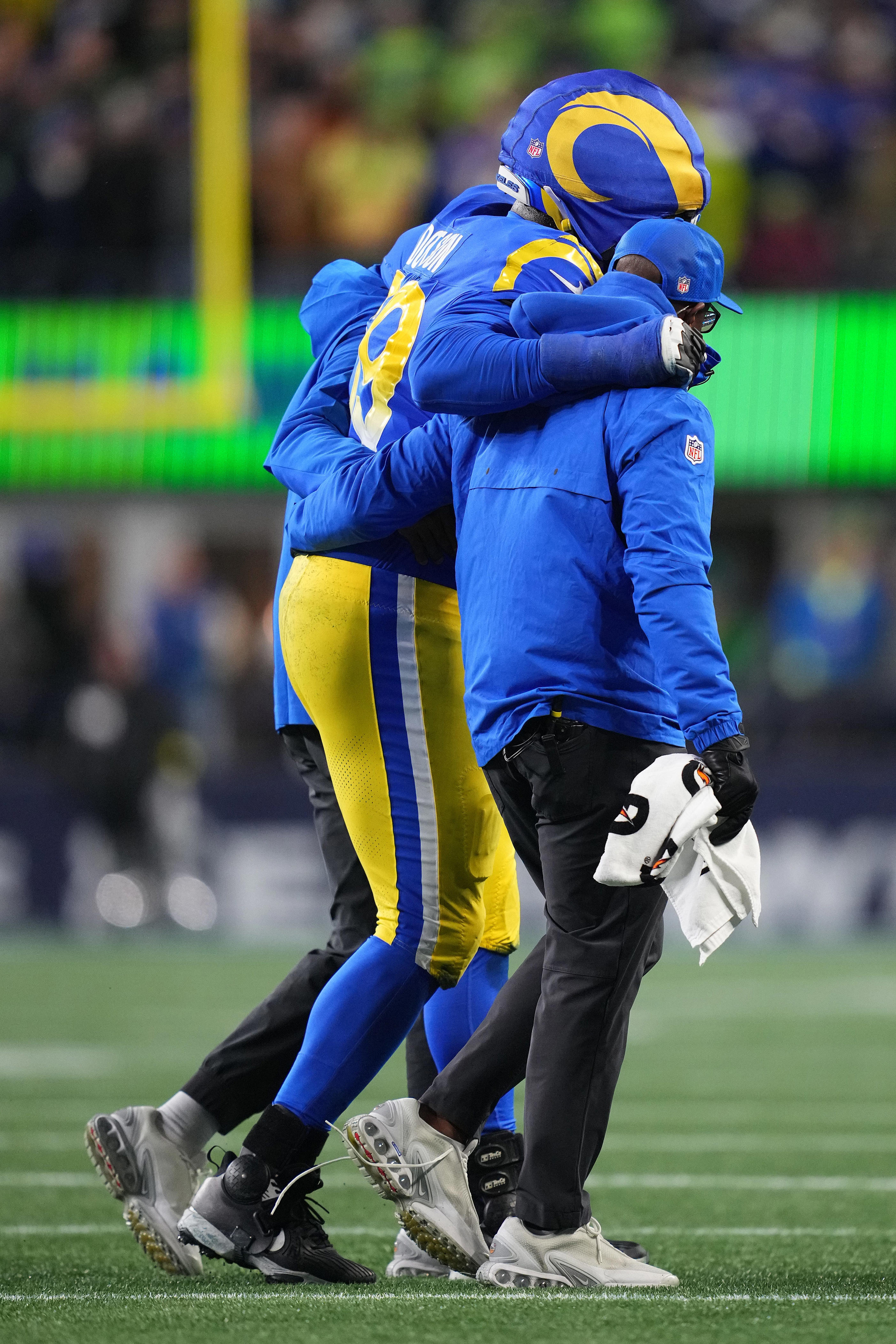 Sean McVay shares injury updates on Davante Adams and Kevin Dotson for ...