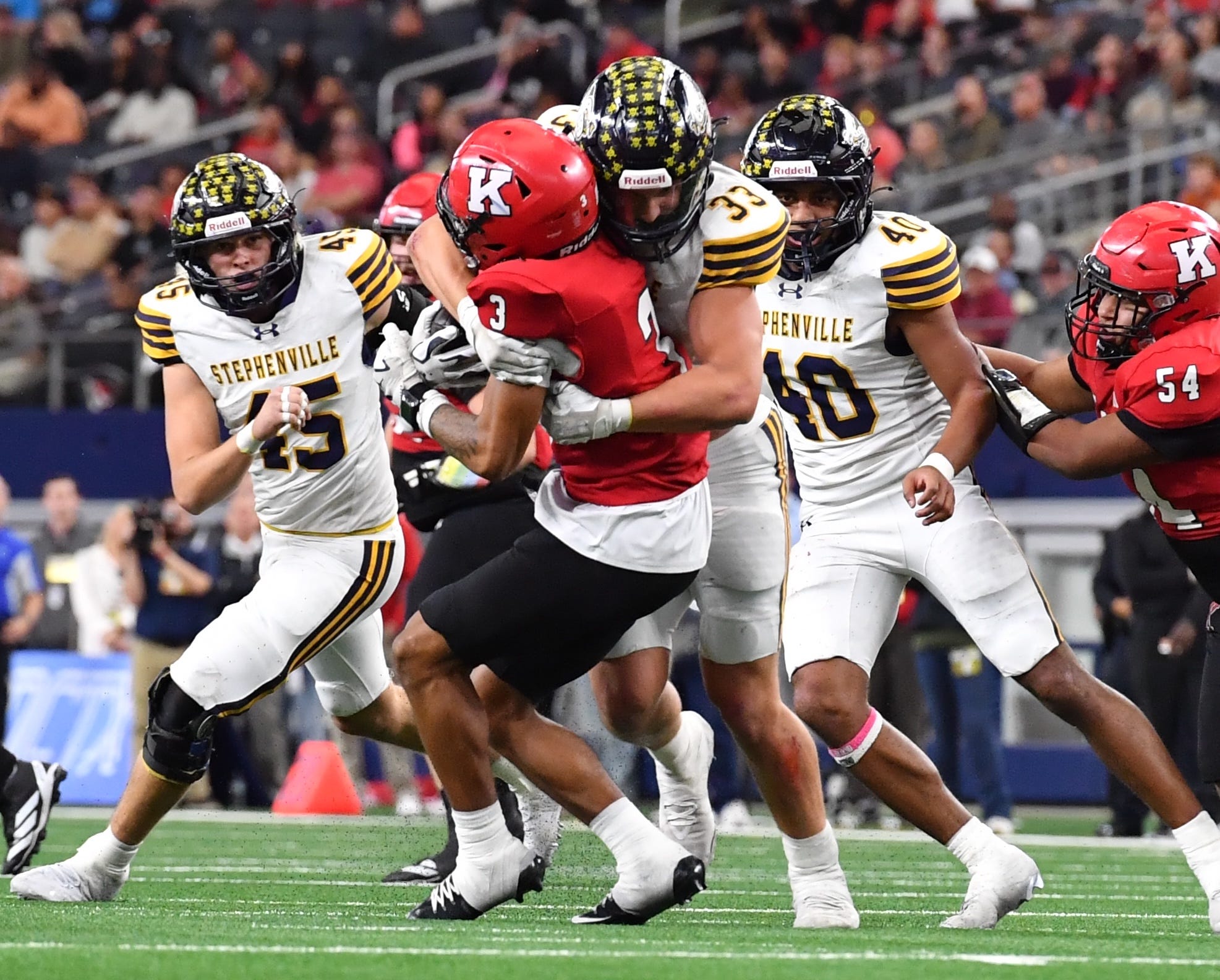 Stephenville football dominates Kilgore to win Class 4A Division I title