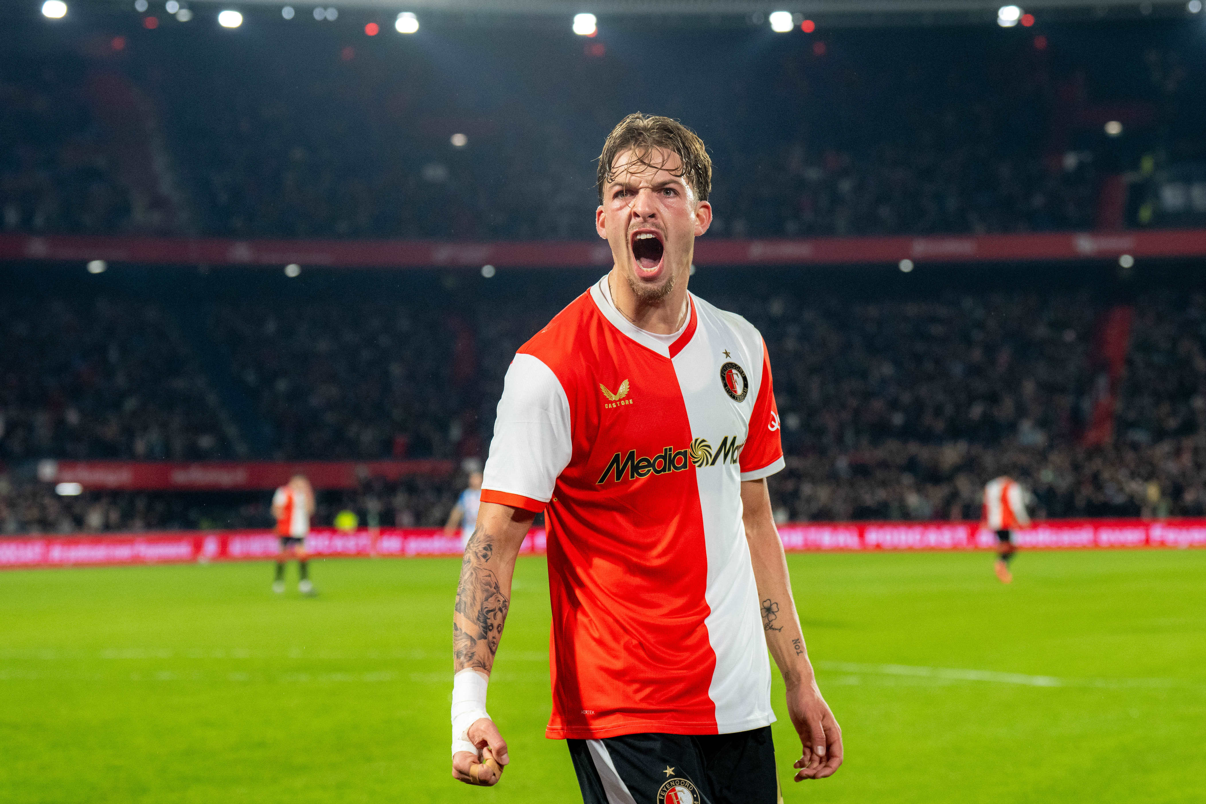 Feyenoord-smaakmaker laat transfer vereeuwigen met tattoo: 'Ze hadden ...
