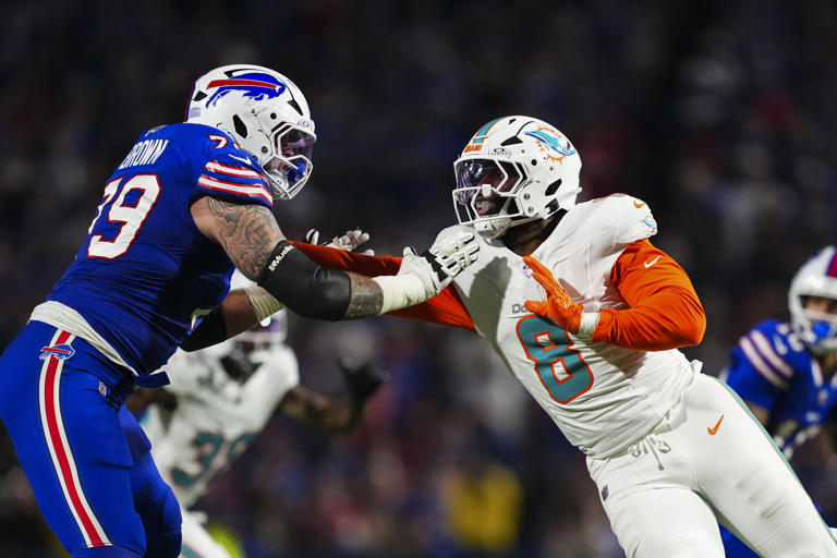 Buffalo Bills elevate DE Matt Judon, LB Keonta Jenkins for Week 18