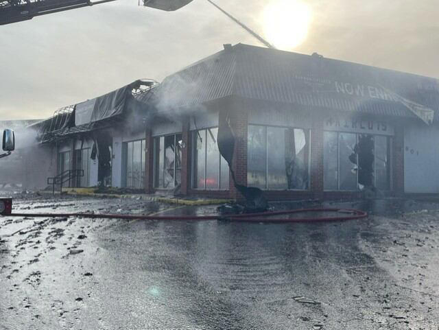 Structure fire closes part of 37th Street due to smoke, TFD says avoid ...