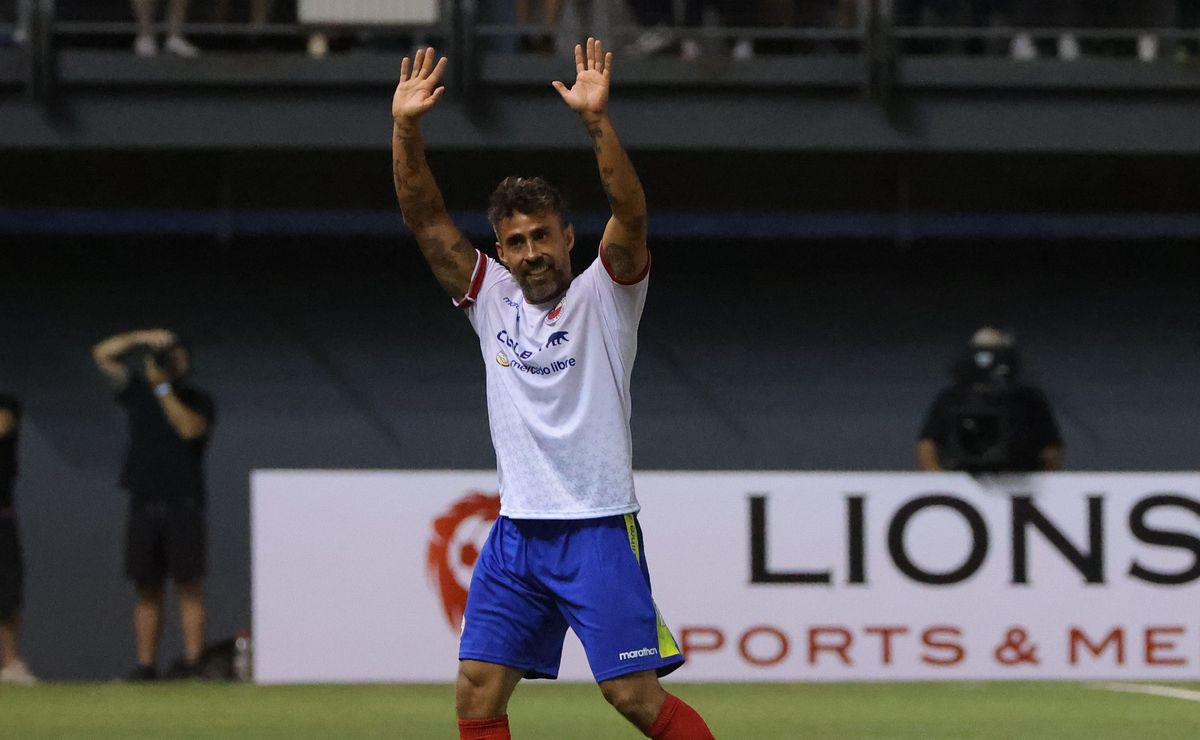 Jorge “Mago” Valdivia vuelve a jugar por Chile en la Copa Duelo ...