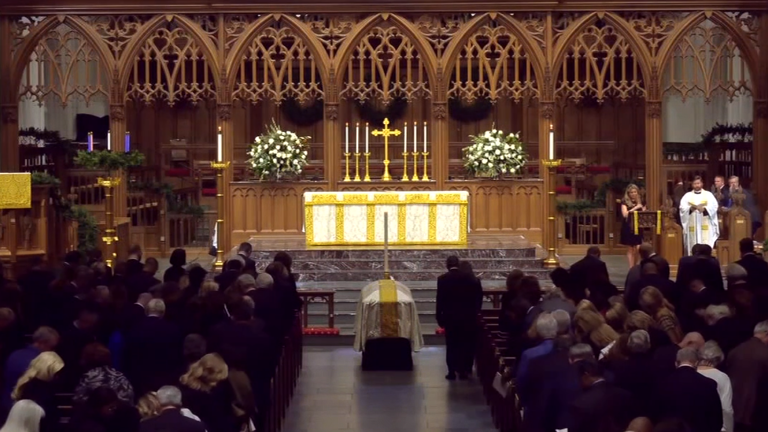 Houstonians gather to say final farewell to ABC13 anchor emeritus Dave Ward