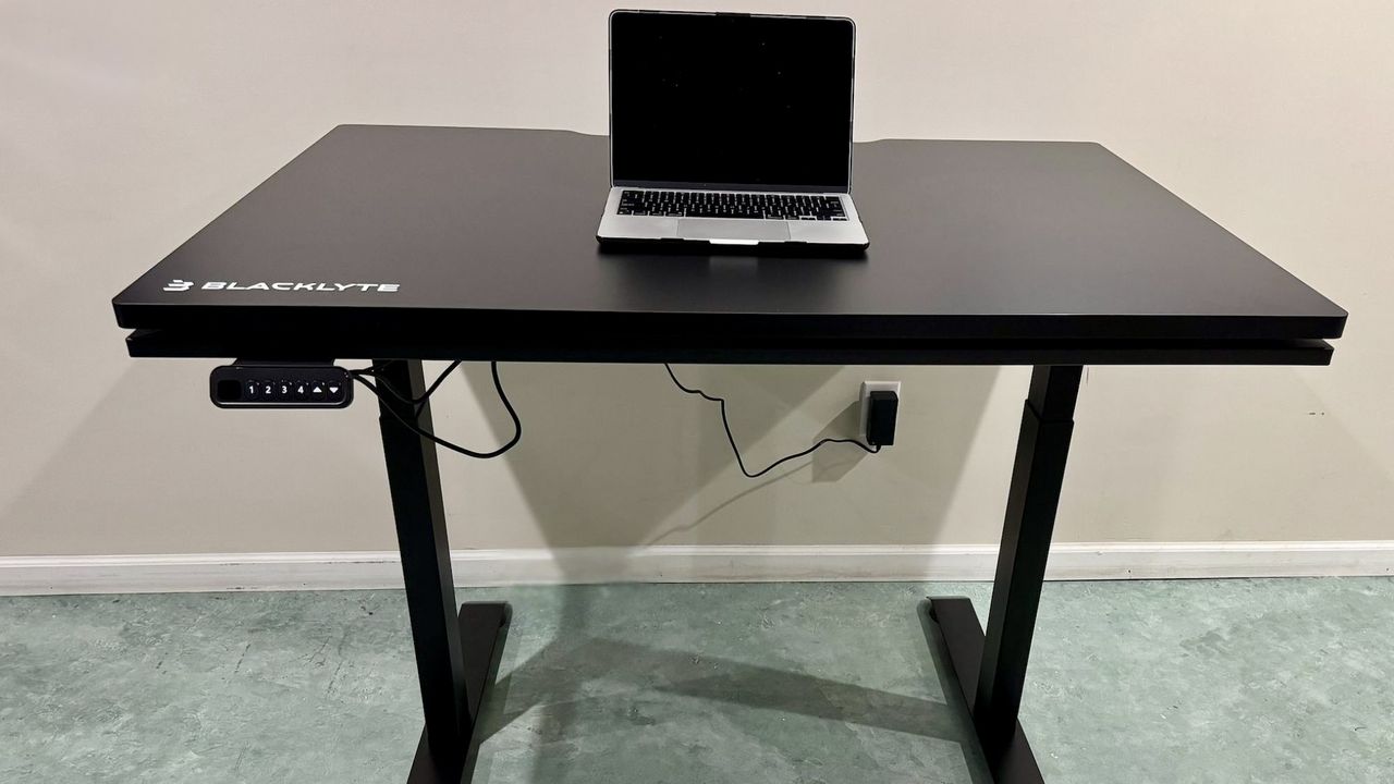 I tested the Blacklyte Atlas Lite and it's an ultra-cool standing desk ...