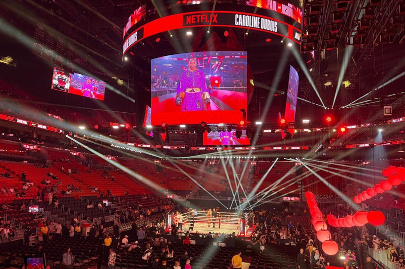 Jake Paul vs Anthony Joshua ticket prices desperately slashed with ...