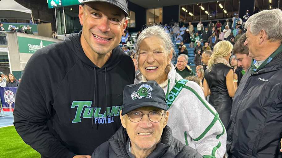 Jon Sumrall's father passes away