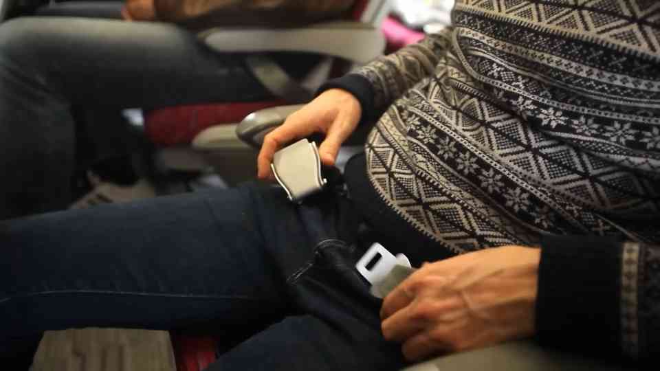 Unspoken airplane etiquette rules every passenger should know