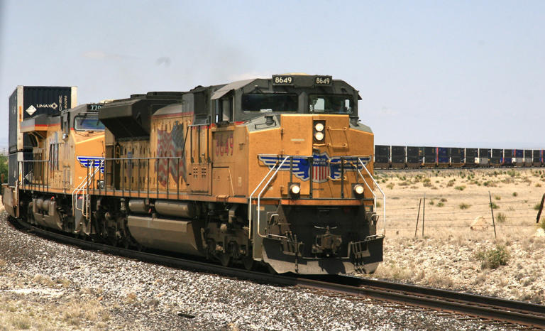 Merger filing portends Amtrak operating issues, precludes expanded ...