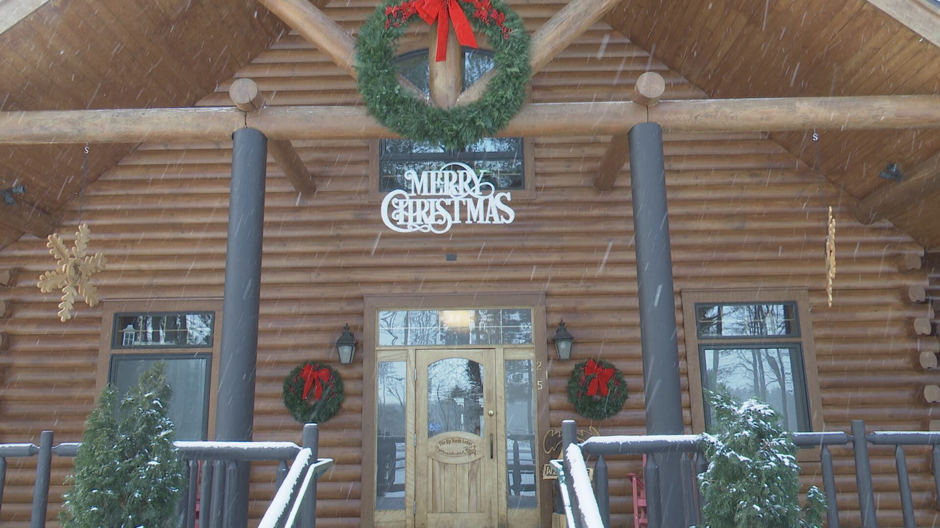 Up North Lodge hosts community Christmas dinner