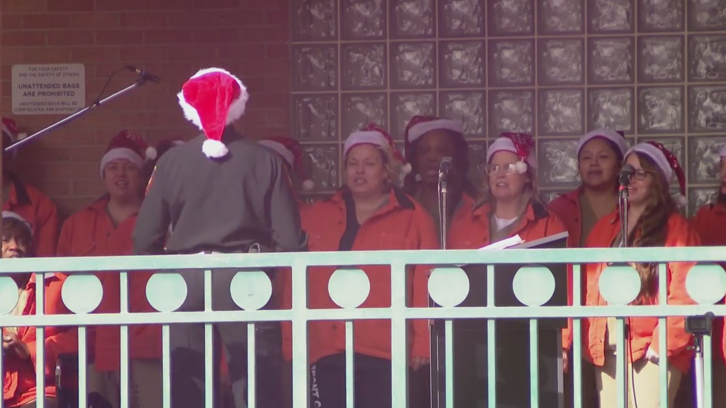 Tarrant County Jail filled with holiday music from the inmate's choir