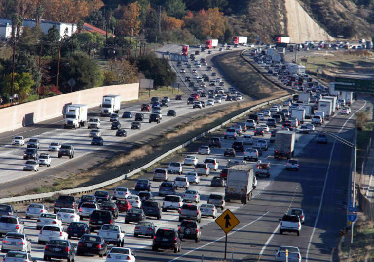 INDOT says to anticipate increased holiday travel as Christmas approaches