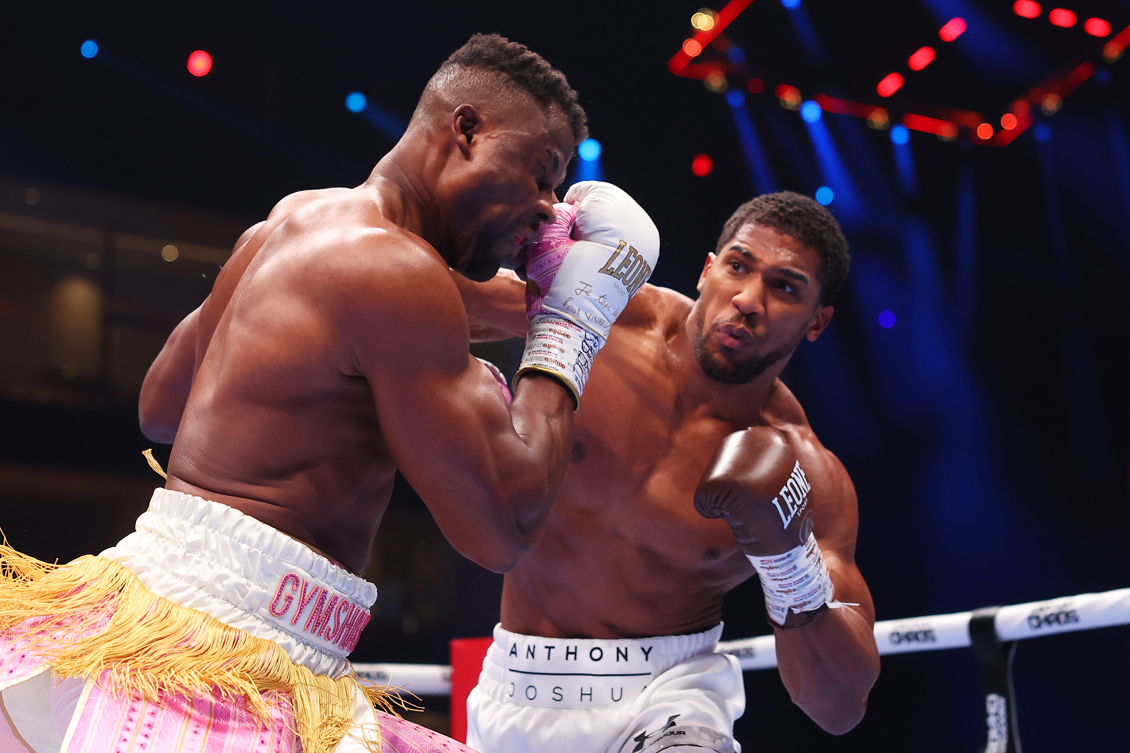 Jake Paul vs. Anthony Joshua: Odds, full fight preview and prediction