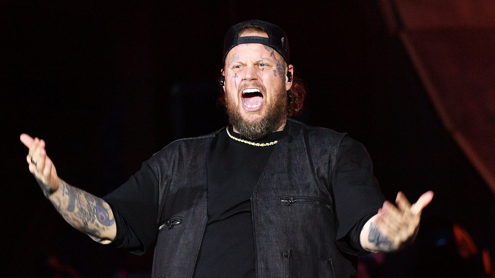 Jelly Roll pardoned for past drug and robbery convictions by Tennessee ...