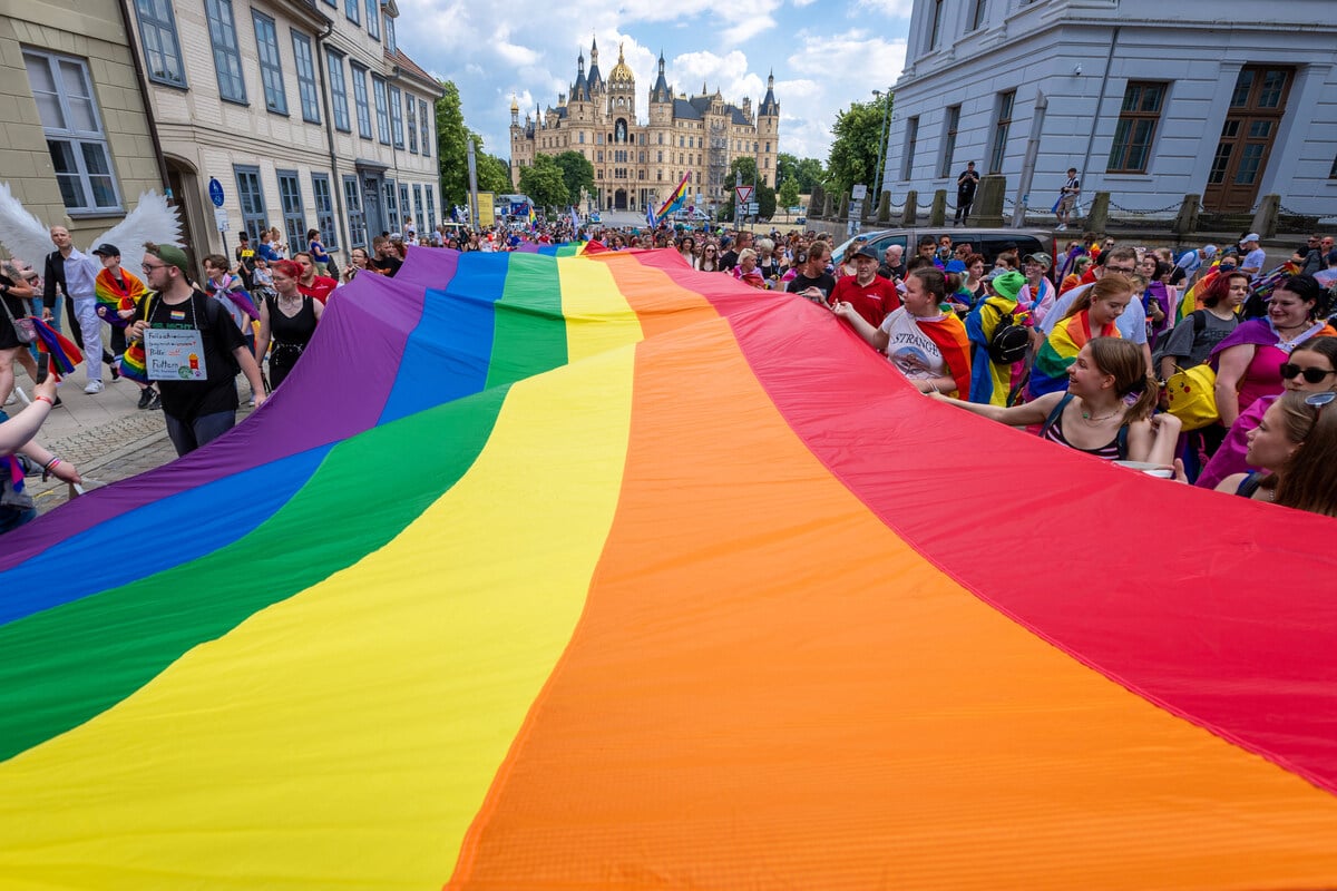 CSD 2025 in Köln: Dieses bunte Programm erwartet euch