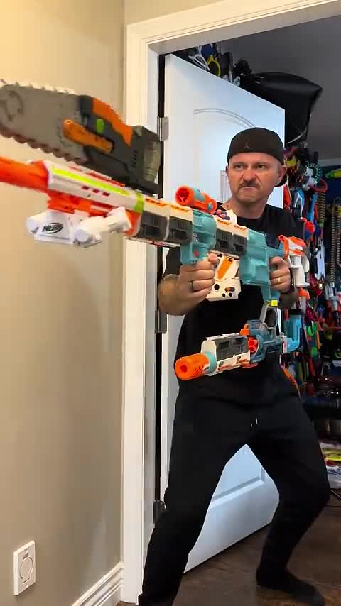 Nerf heavy weapon guys: Nerf war!