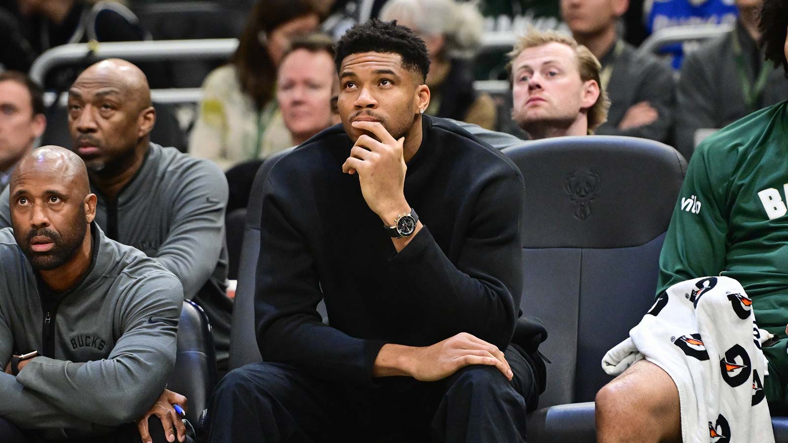 Are Giannis Antetokounmpo, Zach LaVine playing tonight? Bucks vs. Kings ...