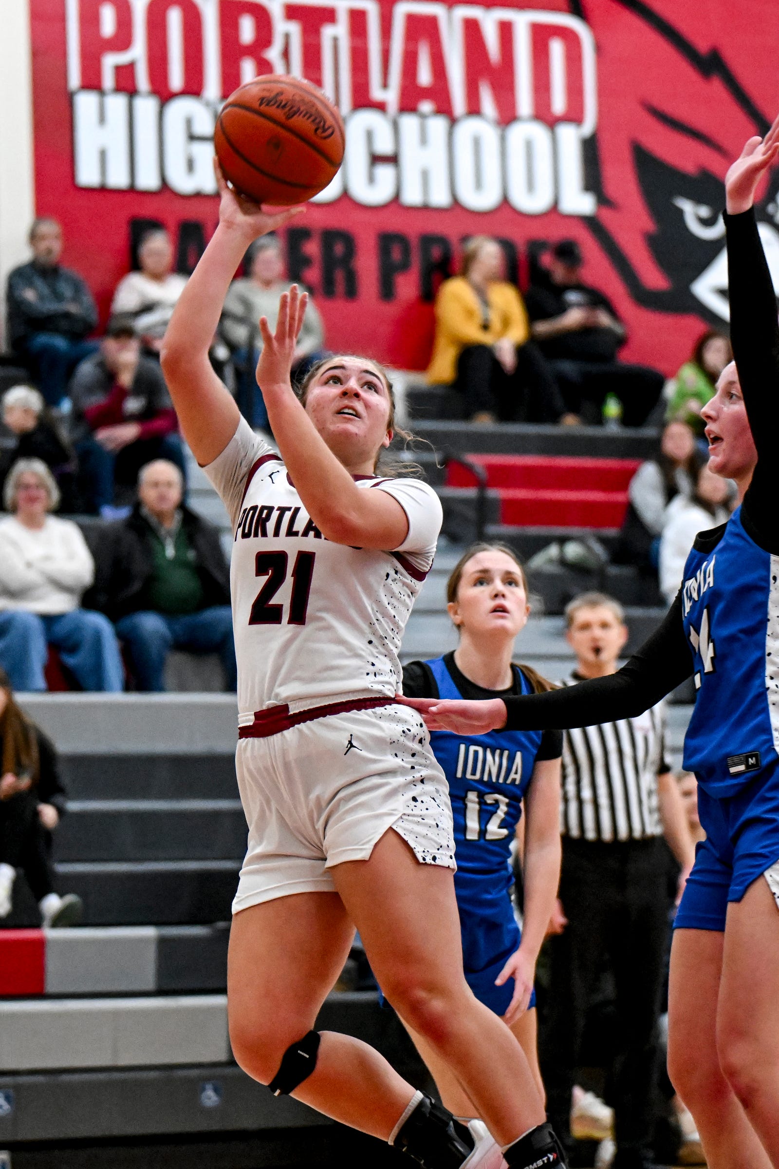 Basketball roundup: Portland girls win fourth straight