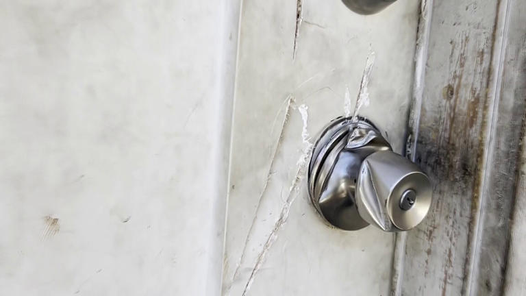 Man wielding axe shot during break-in attempt, police say