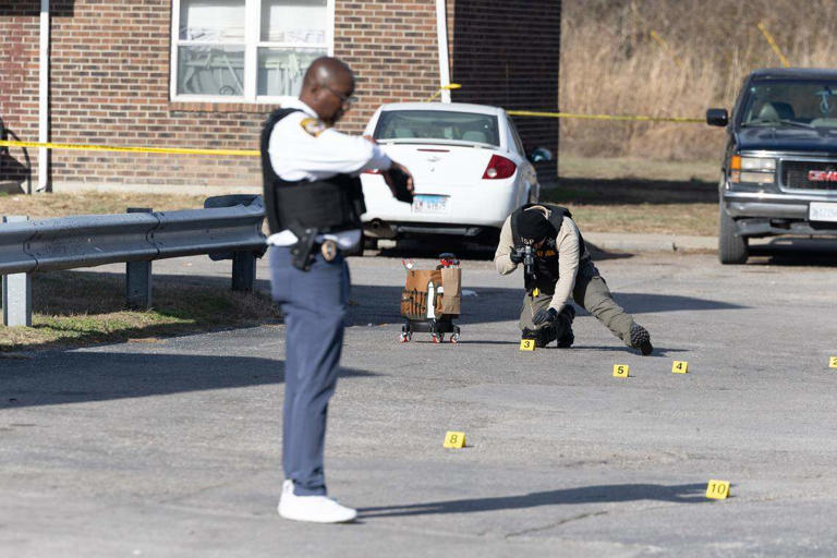 What is property manager doing about shootings at metro-east apartment ...