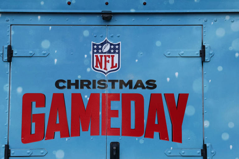 Netflix announces special performers for Christmas Day game