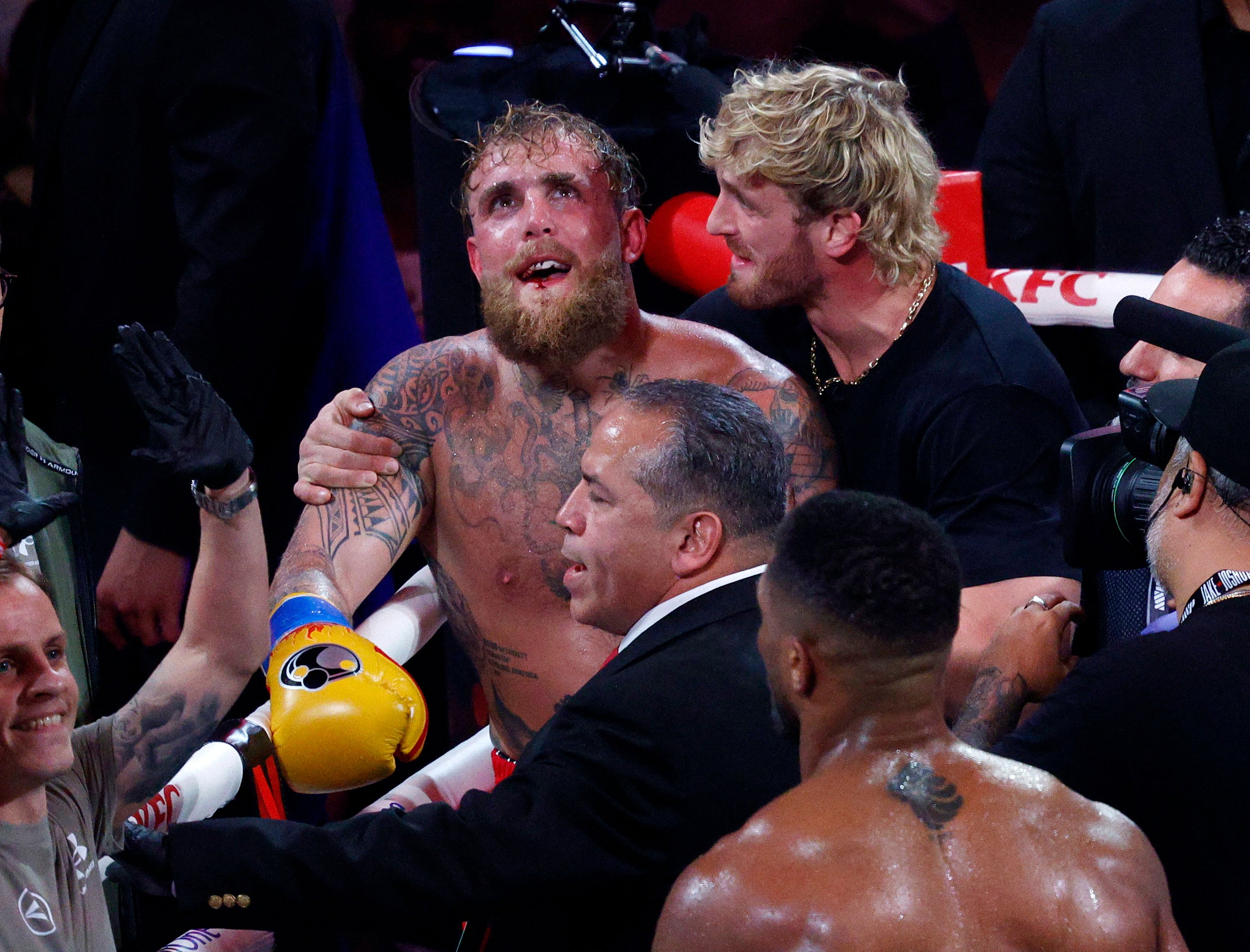 Joshua knocks out Paul after dropping YouTuber multiple times