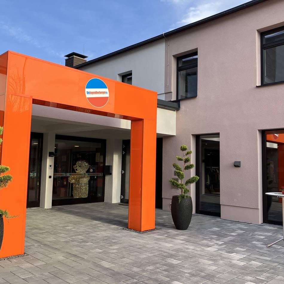 178 Betten und ein Roboter – Traben-Trarbach eröffnet neue Jugendherberge